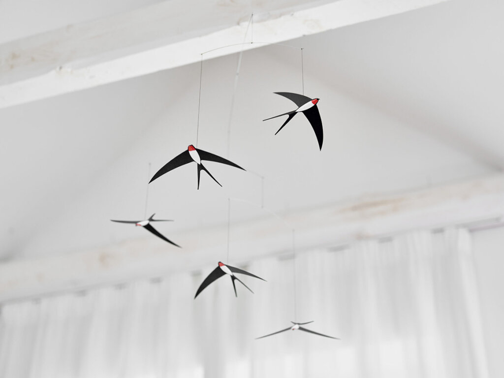 Fliegende Schwalben 5, Mobile - filipok Berlin