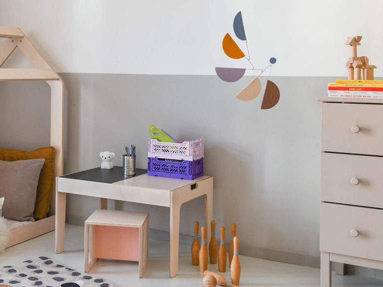 Kinderspieltisch TAFI | Entwicklungstisch aus Holz